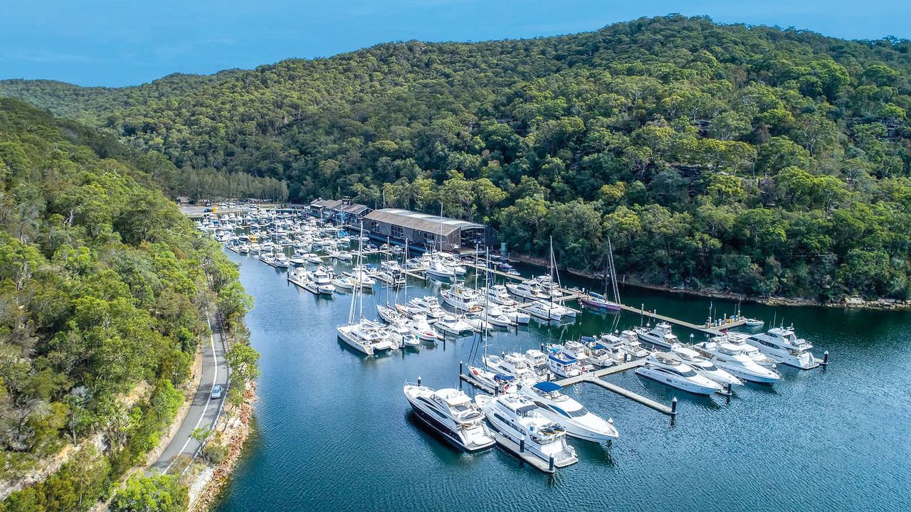 d'Albora Akuna Bay - Superyacht Marina | Dockwalk